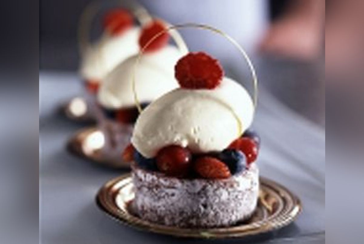 Tartelettes de brownie aux fruits rouges - Recette Version Femina