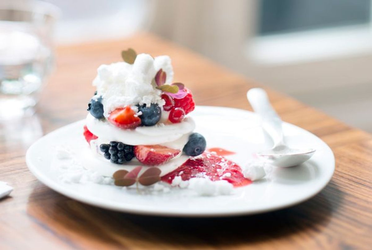 Vacherin aux fruits rouges d'Hélène Darroze
