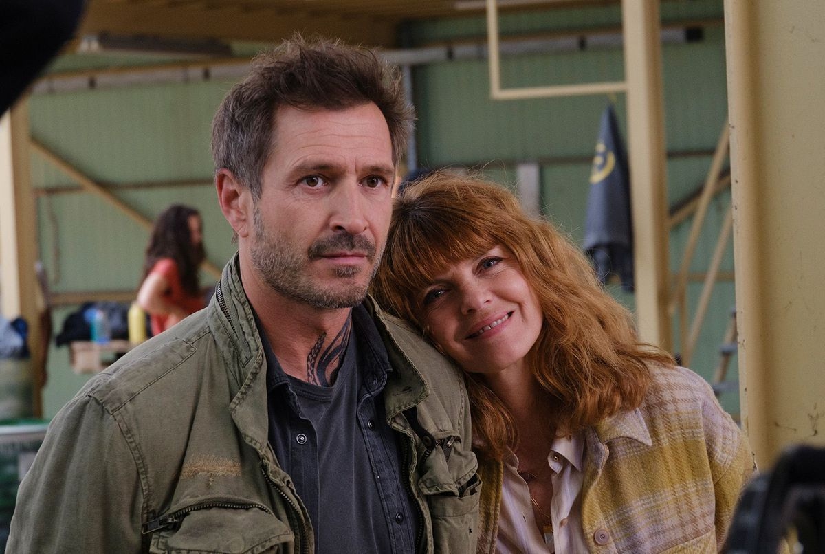 « Cassandre » : les deux héros de la série bientôt en couple ? Les ...