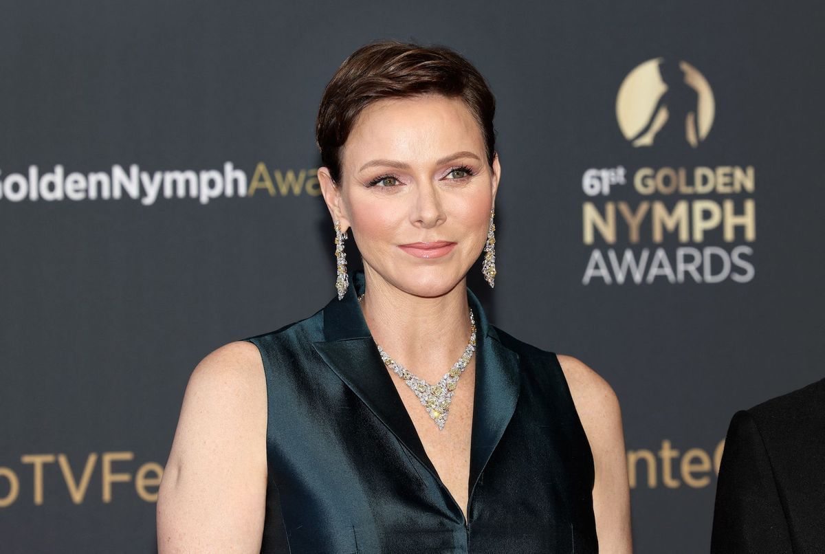 Charlene de Monaco renversante : la princesse ose le bustier en strass