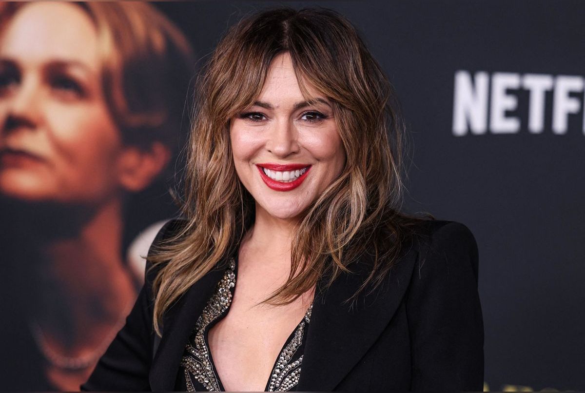 « Voici à quoi ressemble une femme de 52 ans » : Alyssa Milano se ...