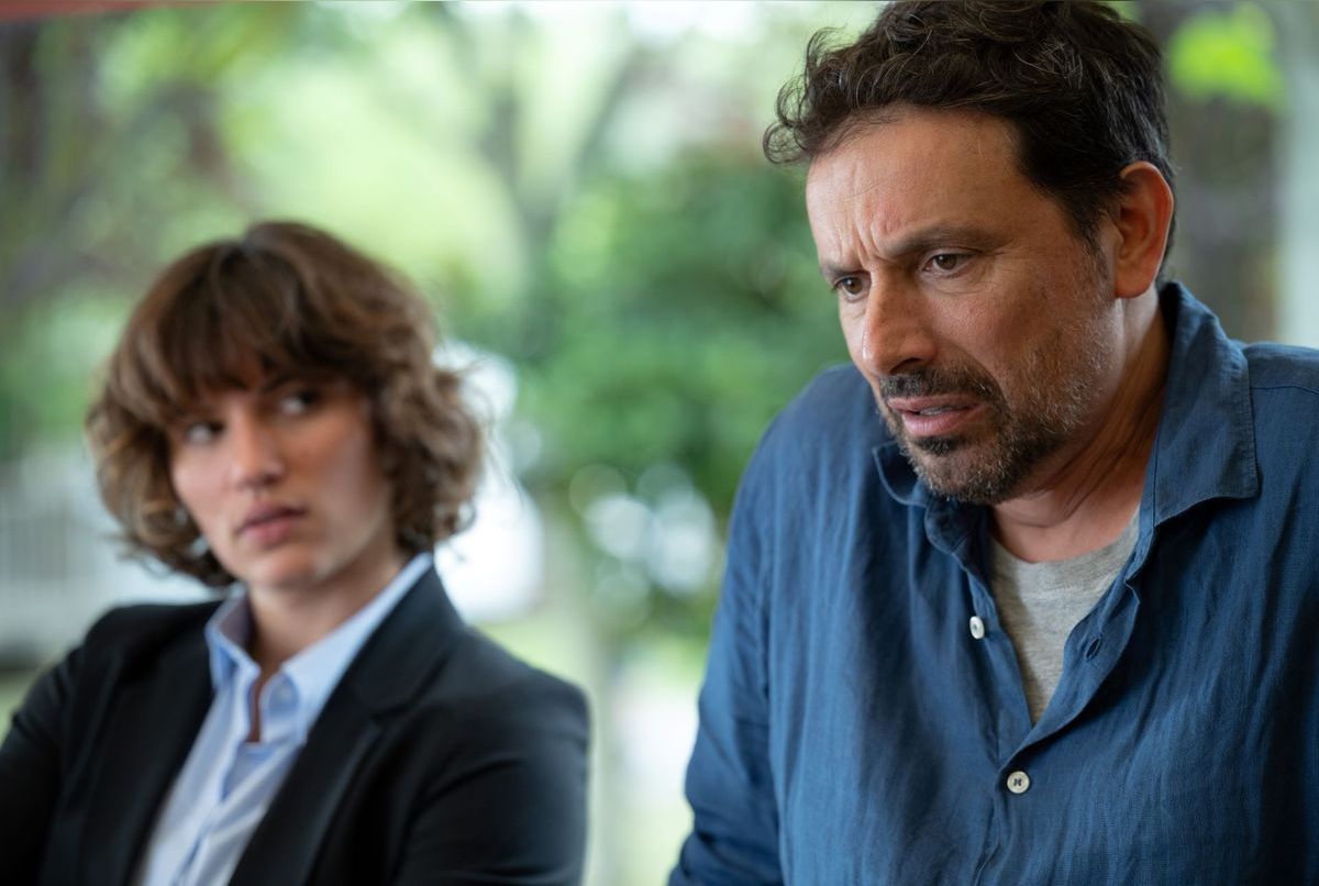 « A priori » : de quoi parle la nouvelle série de France 3