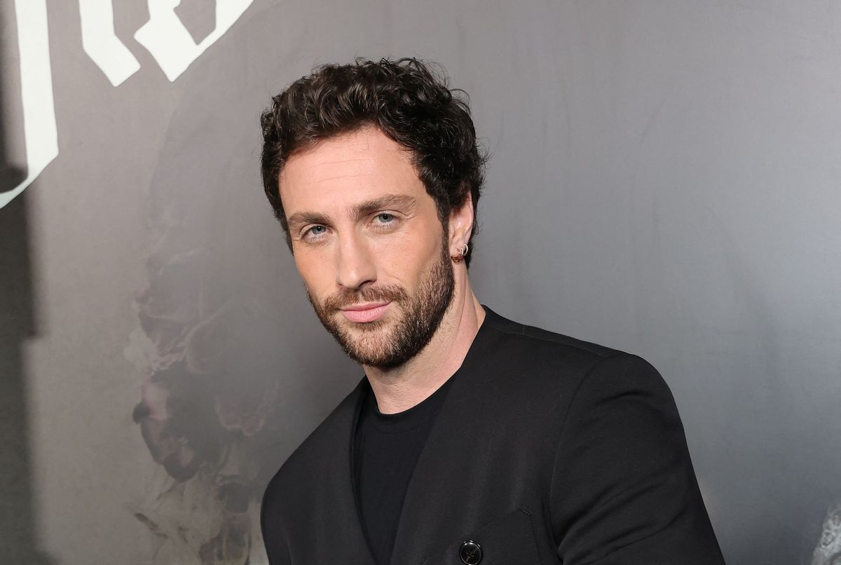 Aaron Taylor-Johnson élu « homme le plus beau du monde de 2025 » par la science : l’acteur fait ...