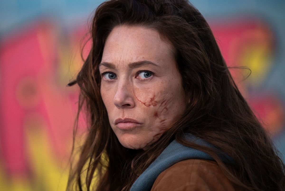 « Surface » : Laura Smet avait-elle lu le roman d’Olivier Norek avant ...