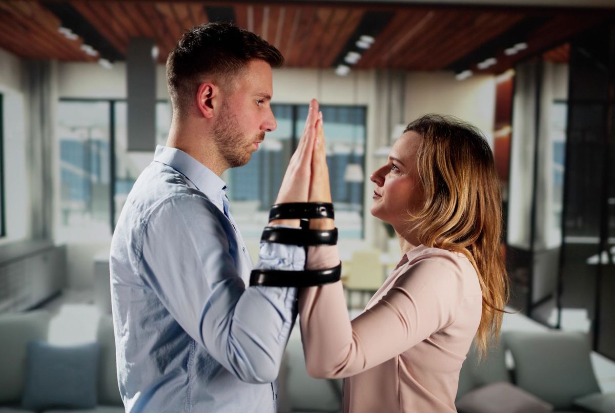 4 signes à repérer pour faire la différence entre amour et dépendance ...