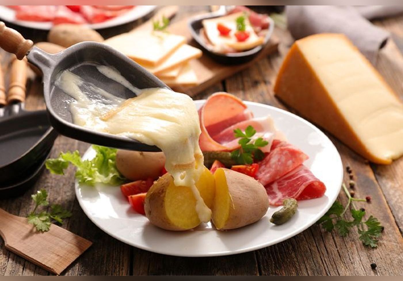 Multifonctions et à moins de 50€ ? Voici l’appareil à raclette qu’il ...