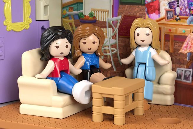 Friends Polly Pocket Sort Un Coffret Collector Que Sarrachent Déjà Les Fans De La Série