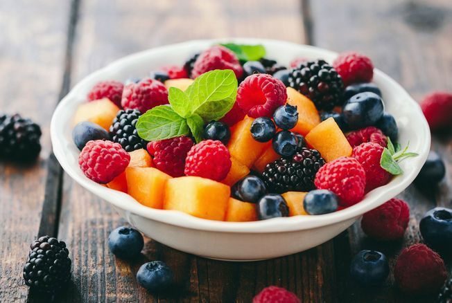 Voici le fruit le plus contaminé par les pesticides et l’astuce simple ...